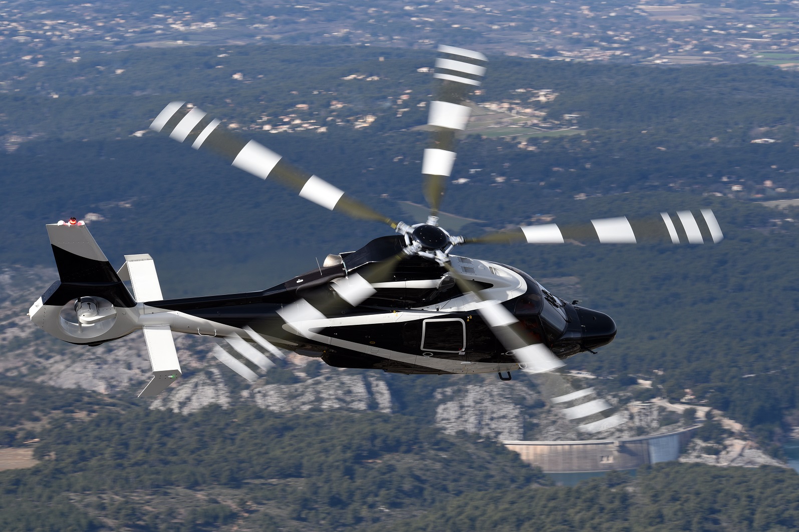 Helicopter Charter Silverstone | F1 British Grand Prix | Get Heli